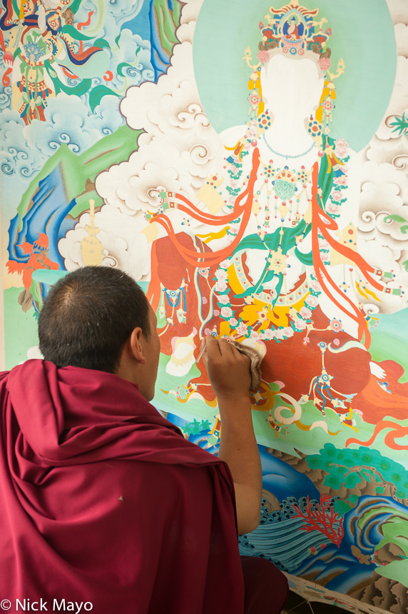 Painting A Tanka | Rongpo Gyakhar, Qinghai, China (2013) | Nick Mayo ...